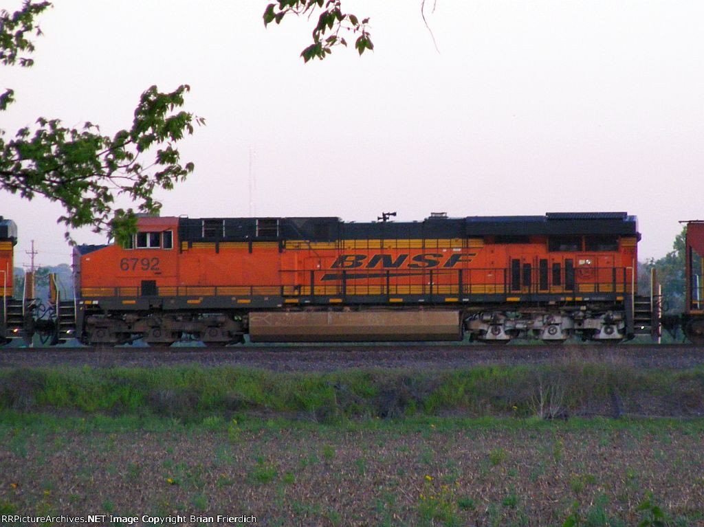 BNSF 6792